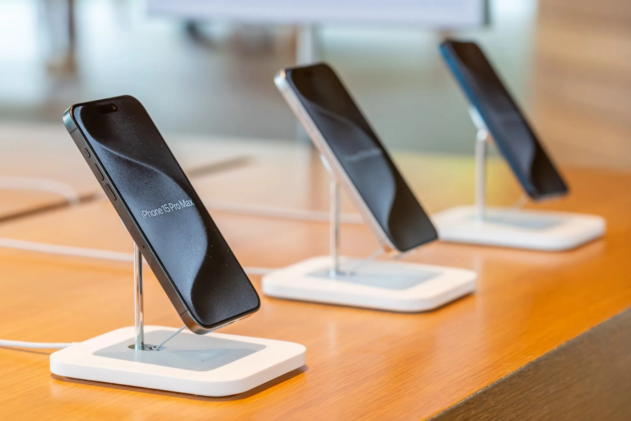 Top 7 Mobile Phones To Buy In 2025 · New York Mobile Insights
